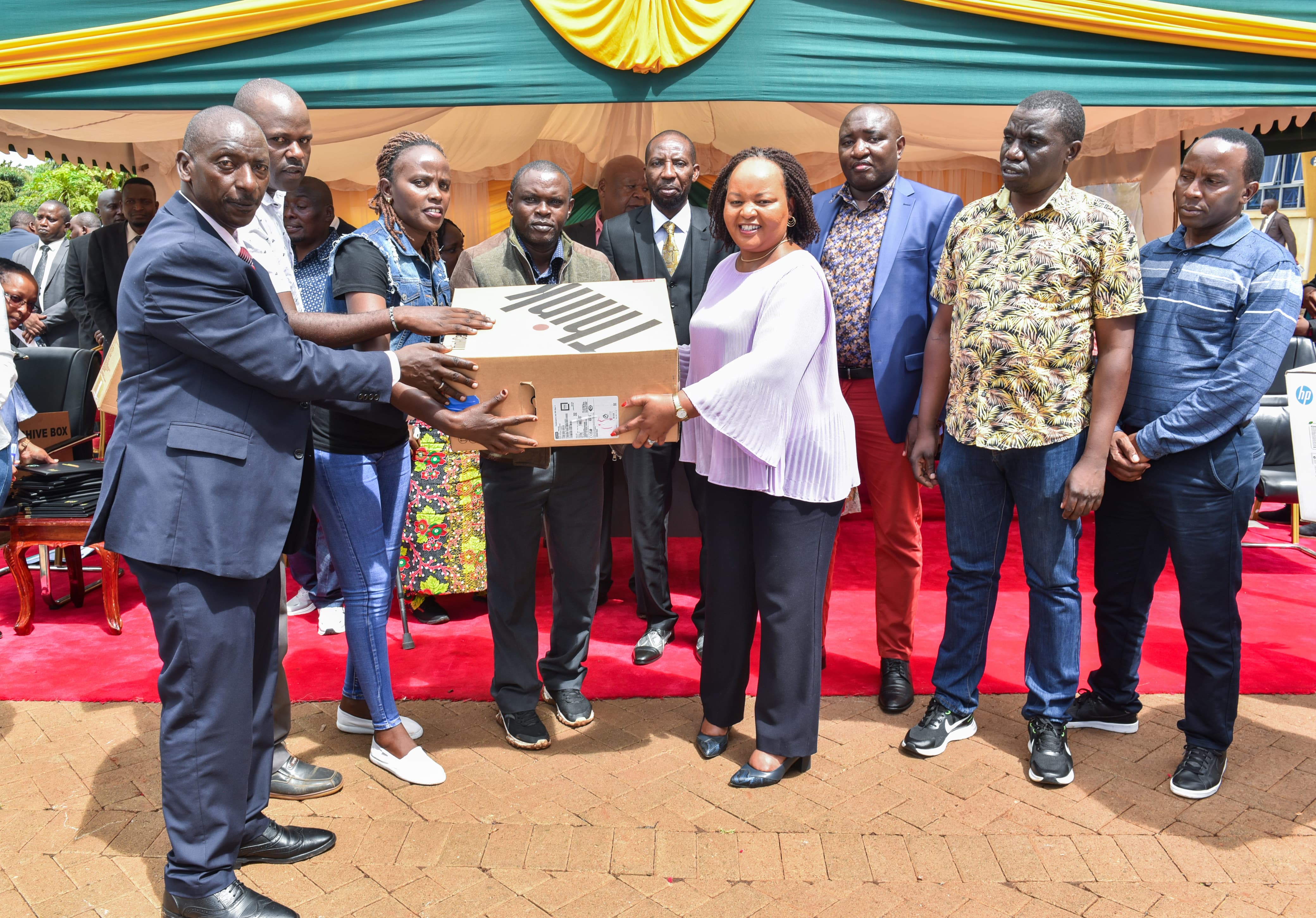 Governor Waiguru Gives Sh42.5 Million to Farmers
